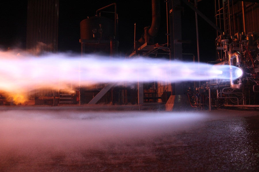 Blue Origin’s BE-4 Engine Passes 100 Staged-Combustion Tests - Via ...