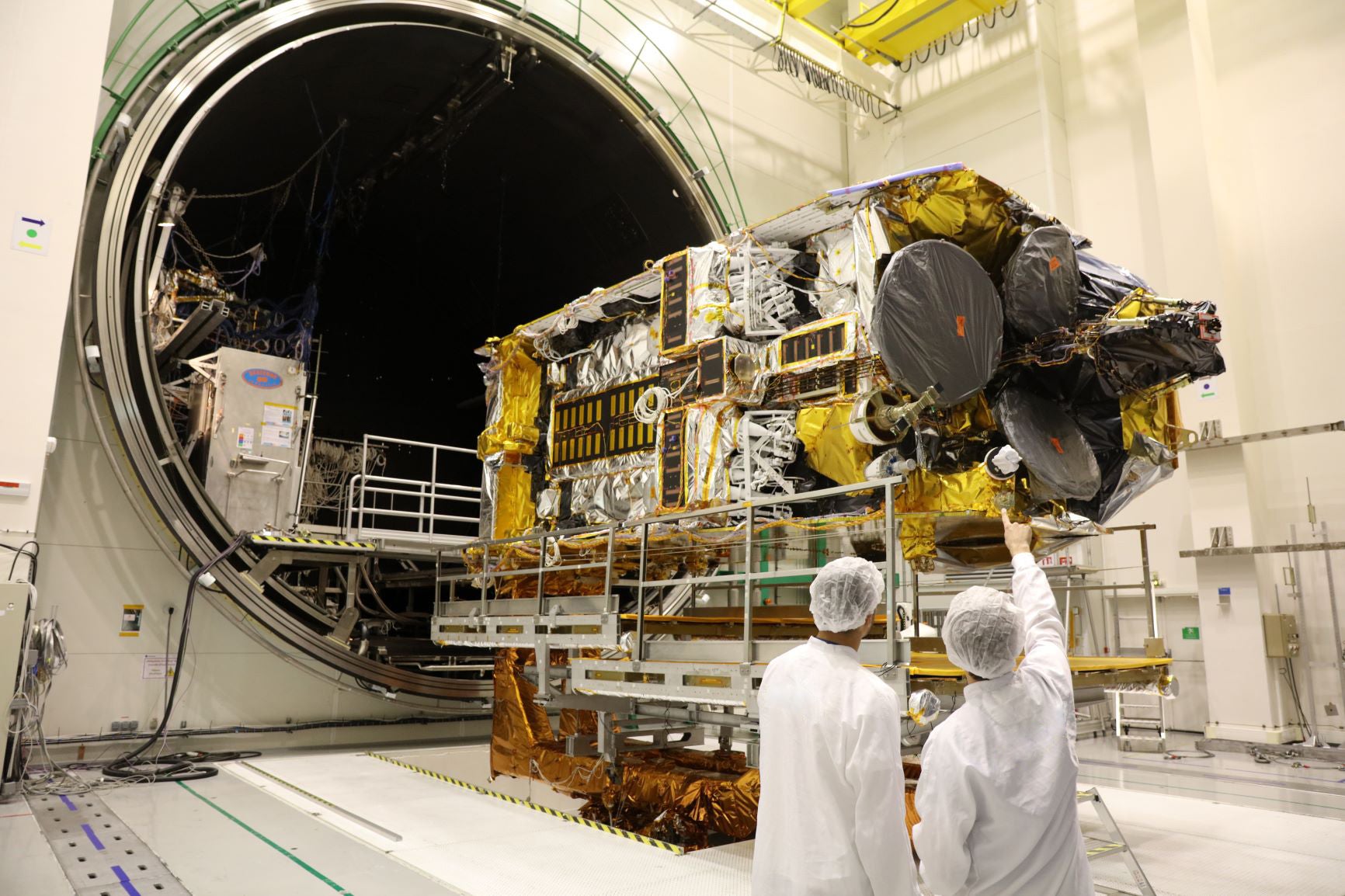 Inmarsat's Second I-6 Satellite Enters Thermal Vacuum Testing - Via ...