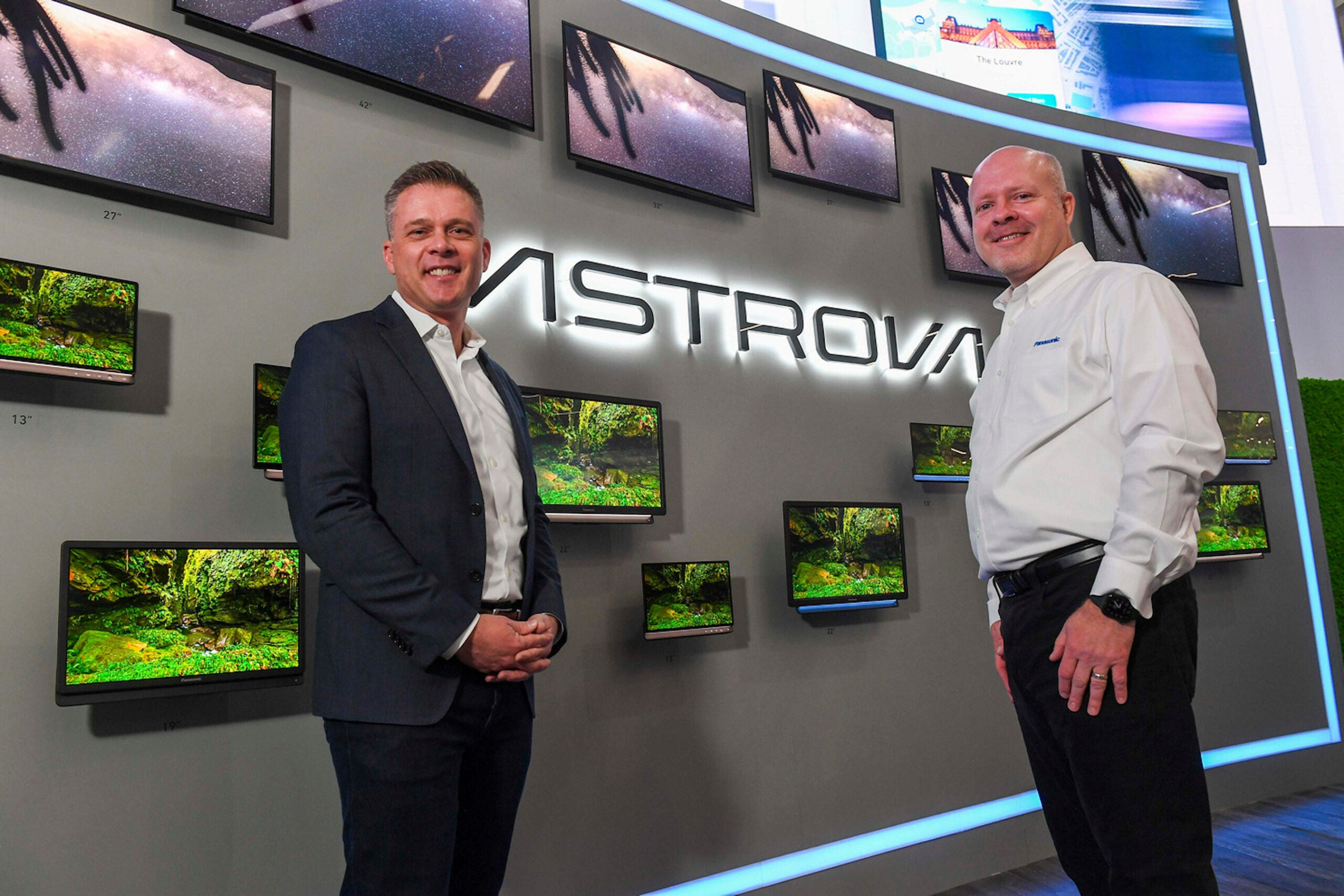 United Airlines Signs with Panasonic Avionics for Astrova In-Flight ...