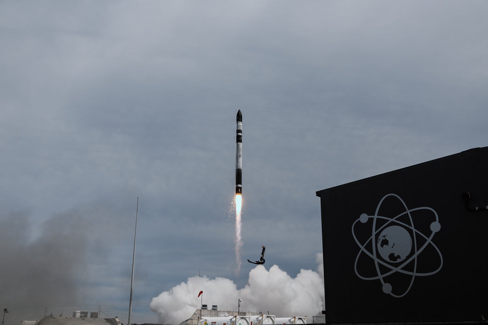 Rocket Lab Launches BlackSky's First Gen-3 Satellite on 60th Electron ...