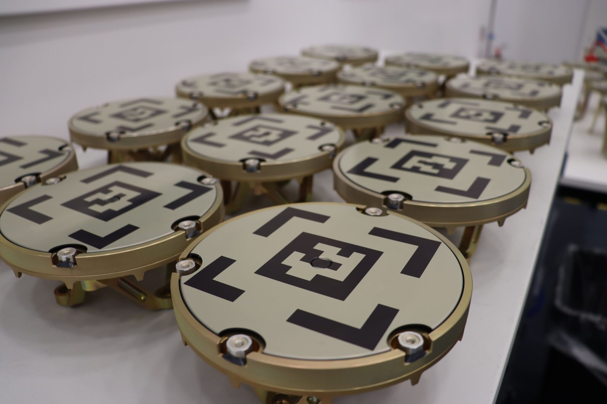 Airbus Orders More Than 100 Satellite Docking Plates from Astroscale ...